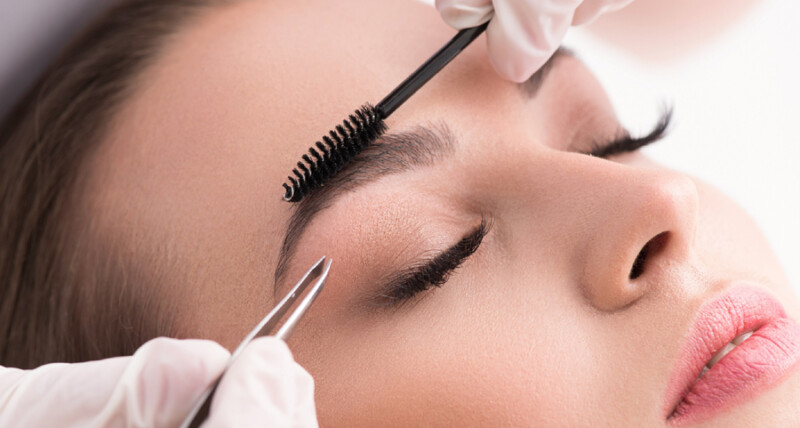 Farging og styling for vipper og bryn - Prime Medical Clinic