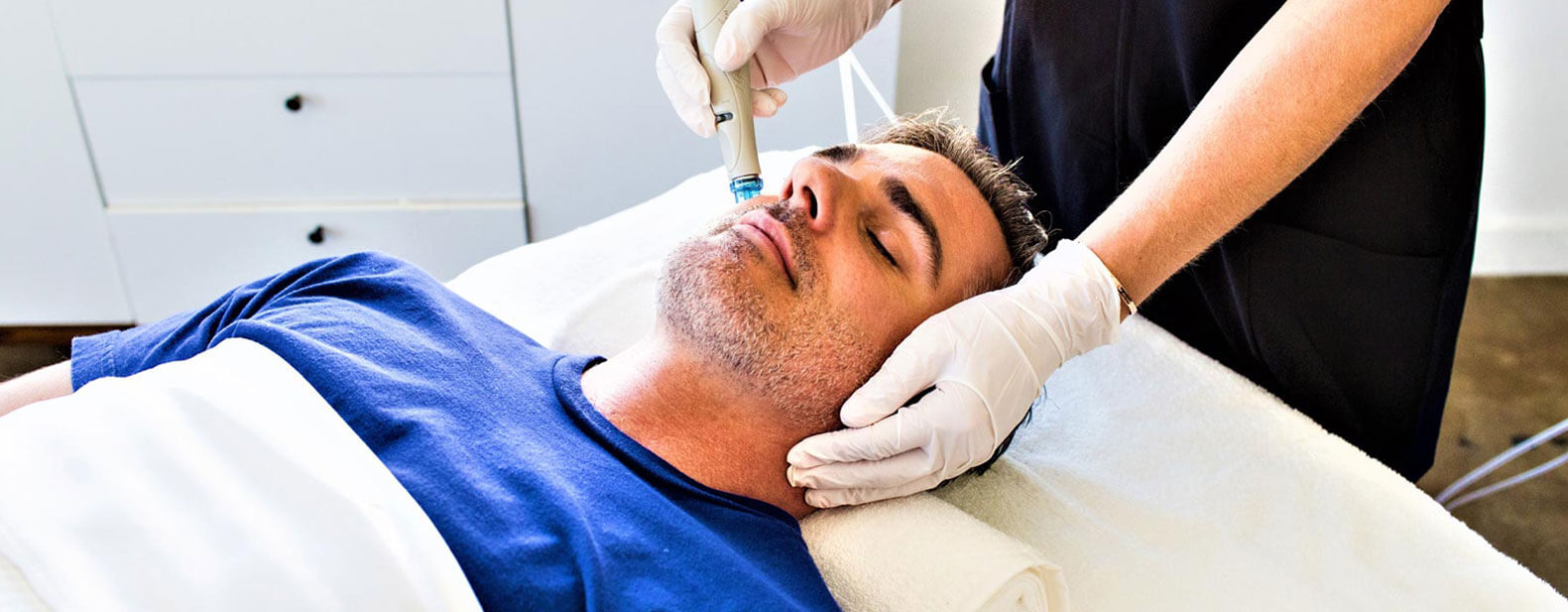 Autorisert Fotterapeut og Hudpleie i Oslo - Prime Medical Clinic